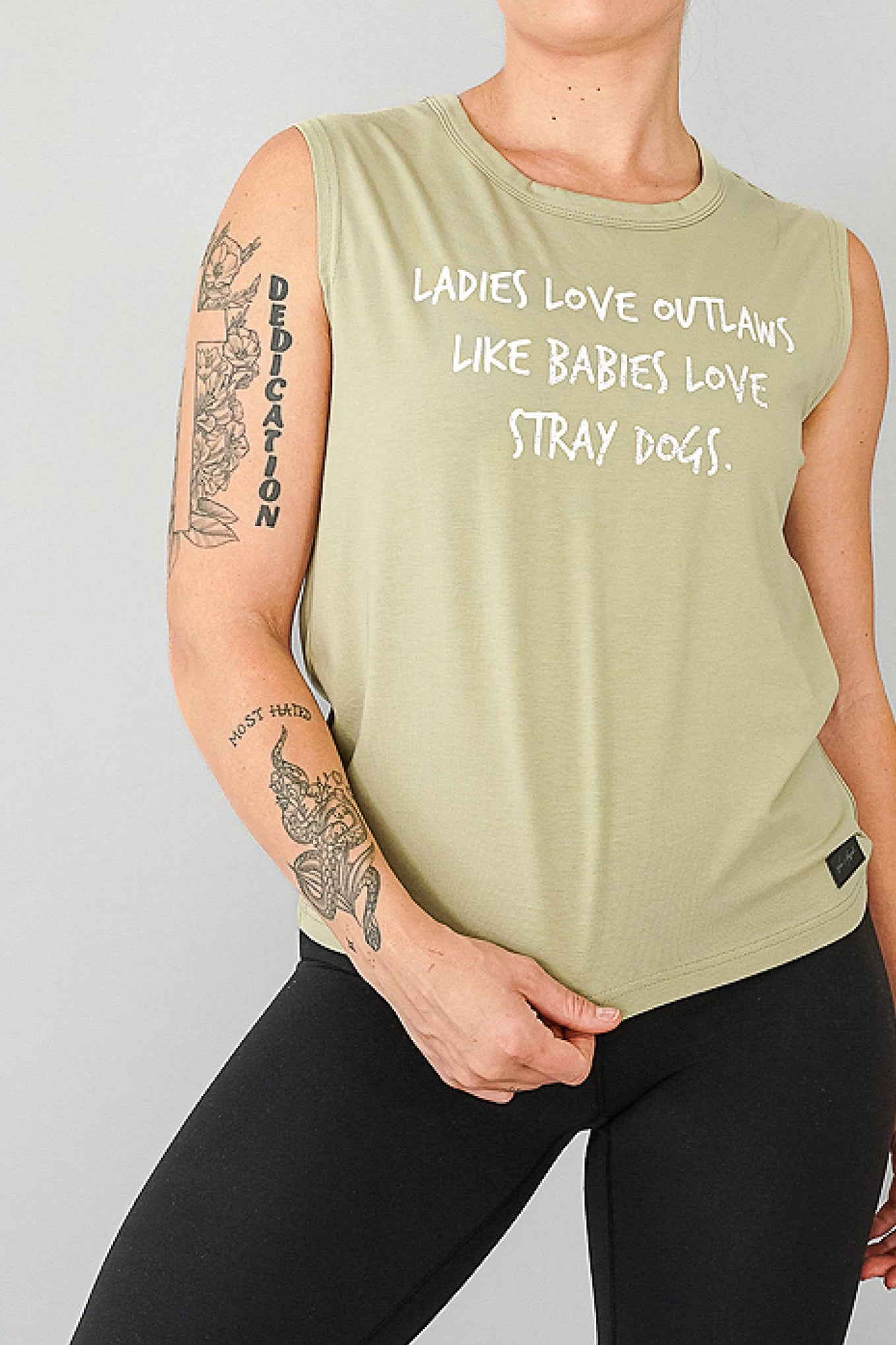Ladies Love Outlaws - Women's Olive Green Tank Top & Worn & Haggard